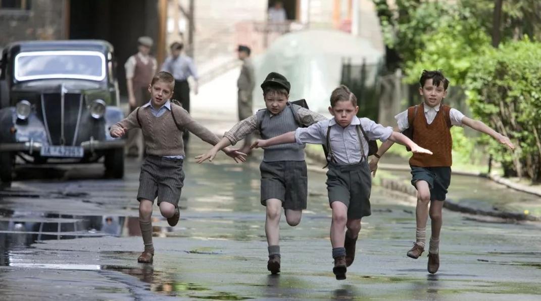 The Temperature of Humanity: Bruno's Anti-war Thinking and the ...