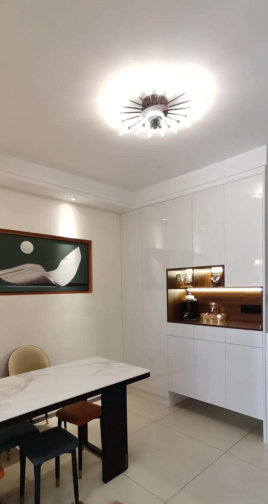 The small apartment of 56 square meters has a super light luxury ...