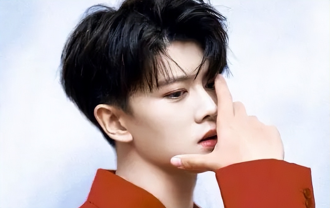 Little Gossip, Zhu Zhengting, Zhang Jingyi, Ren Jialun, Lu Han - iNEWS