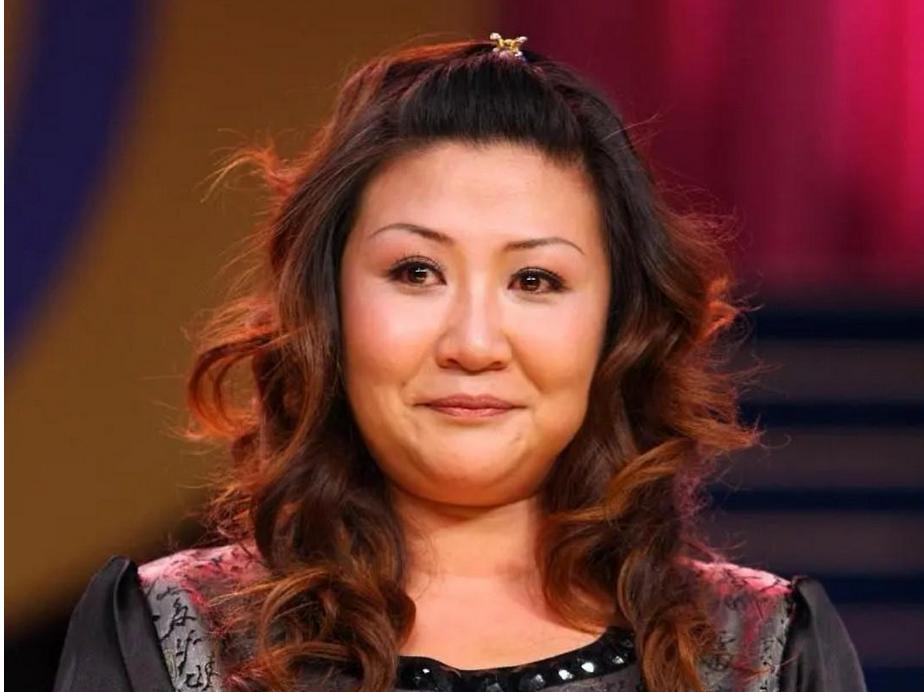 Guo Degang's ex-wife, Hu Zhonghui, left 4-year-old Guo Qilin and went ...