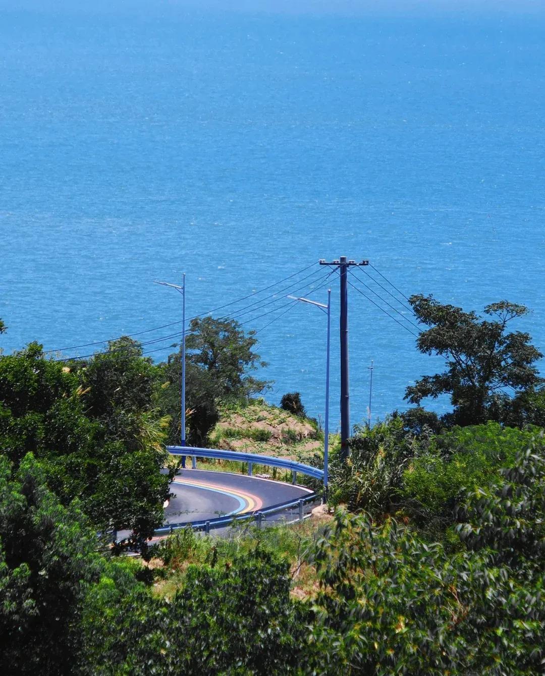 So beautiful!Wenzhou Gate Island, known as "Little Hong Kong", has ...