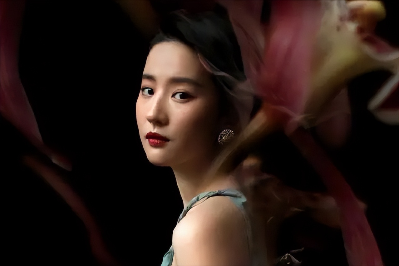 This time, 35-year-old Liu Yifei proved herself to the audience with her dead Barbie fans! - iMedia