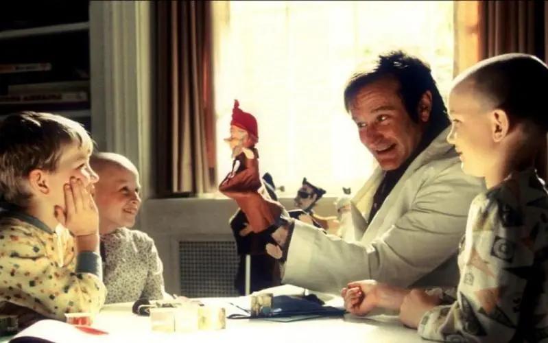 Medical treatment cannot just be treatment. This American movie tells ...