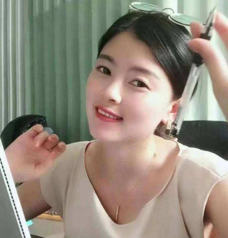 China's "most beautiful" CEO inherited 1 billion in assets at the age ...