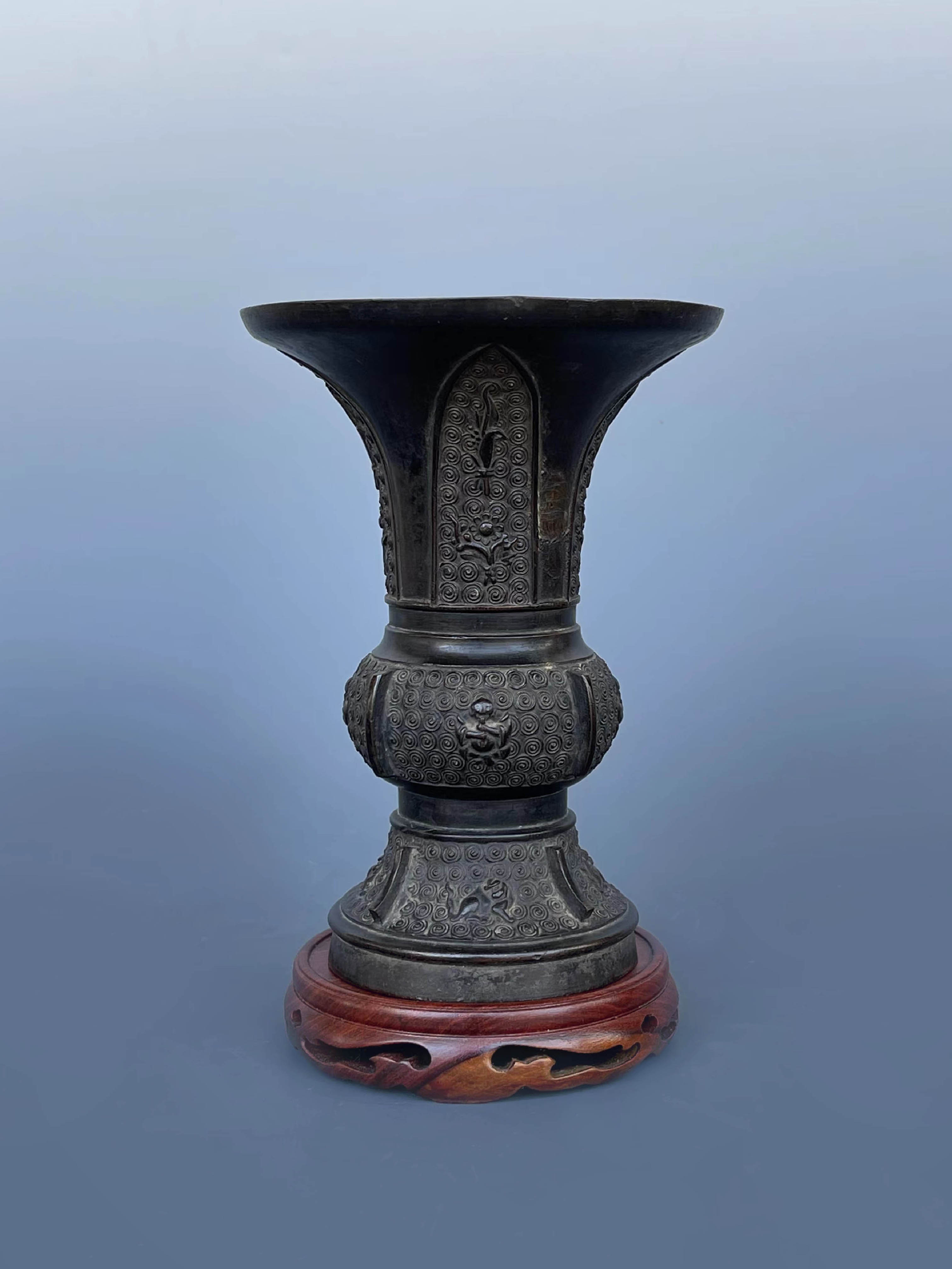 Han Dynasty Bronze Gui and Bronze Ware - iNEWS