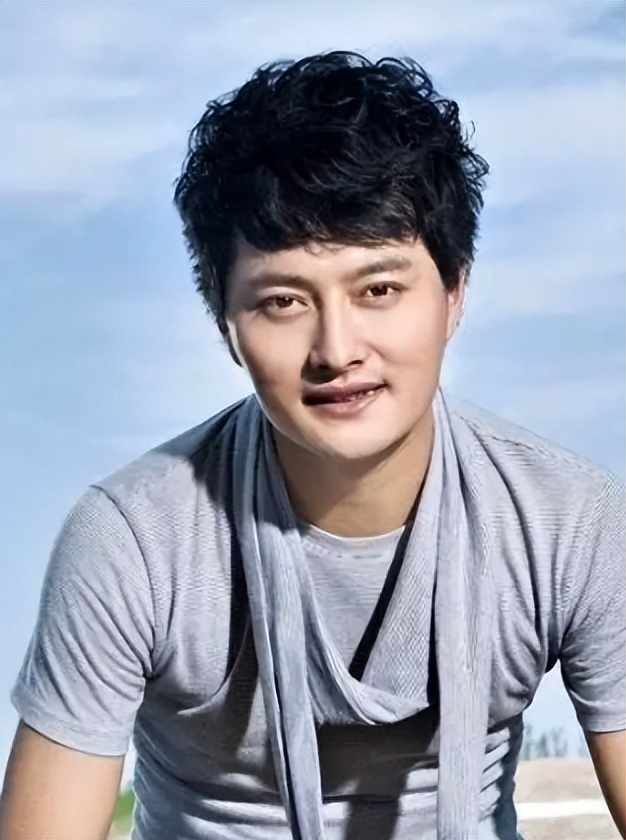 Yunfei and Gao Yue divorced for 6 years, one married a talented girl from Peking University, and ...