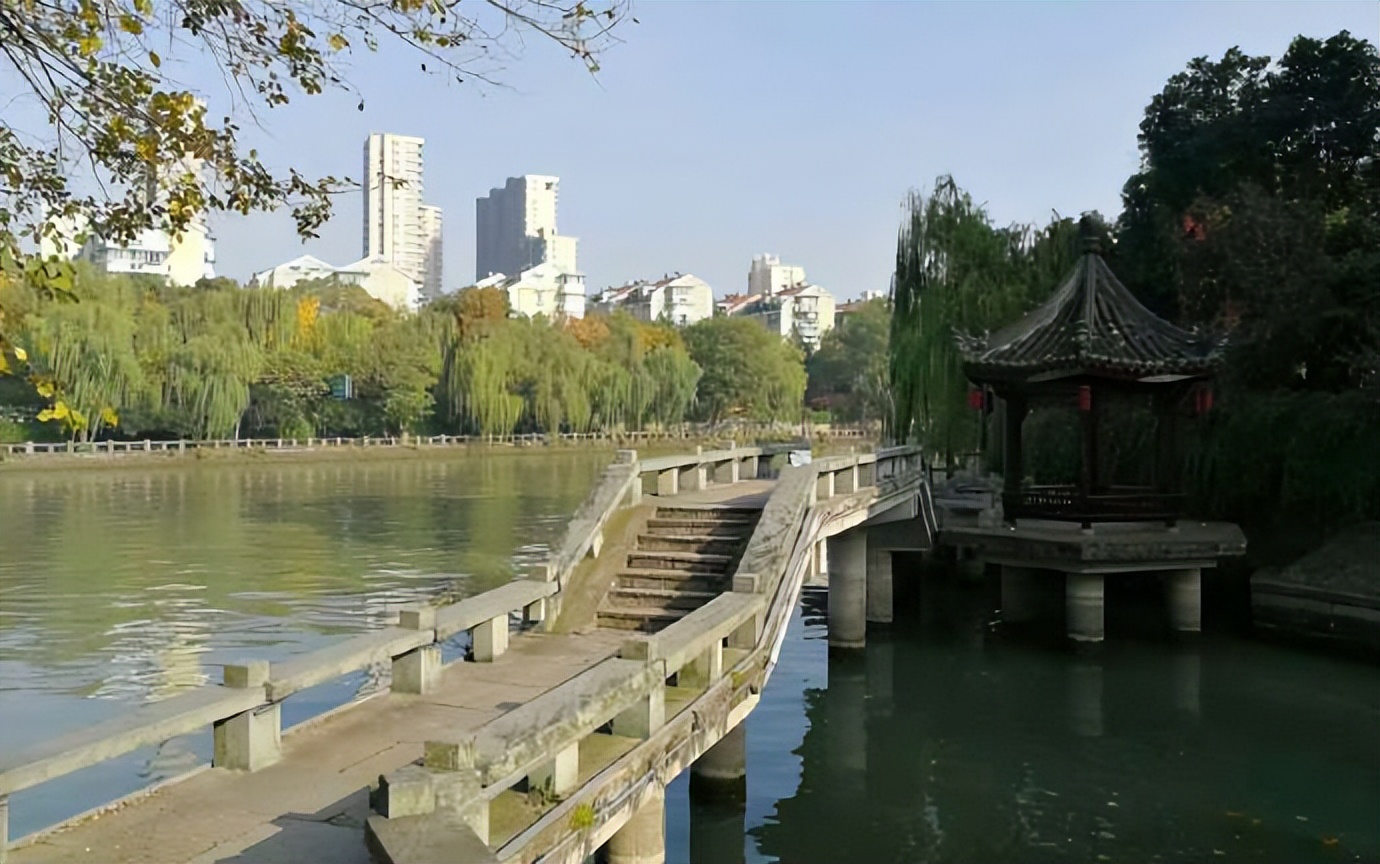 You Hushu Guxin Reach Back to Home Xugong Lane - iNEWS