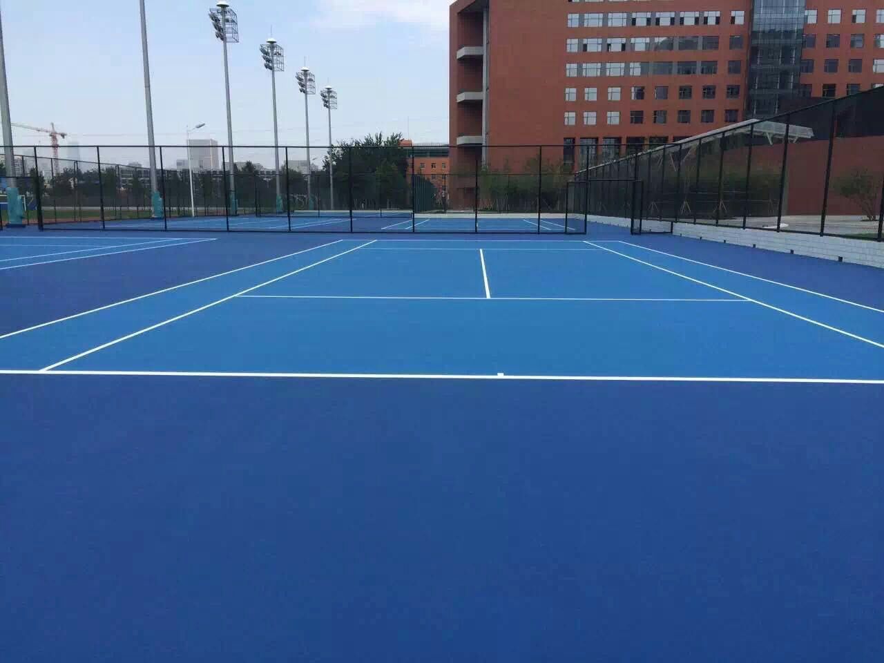 The importance of tennis court ground material selection - iNEWS