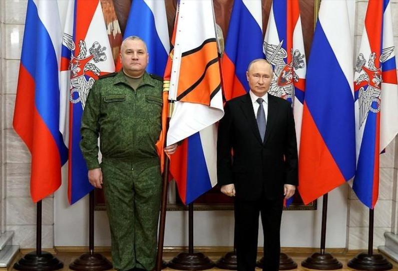 The 27 brigades of the Ukrainian army were divided into four groups ...