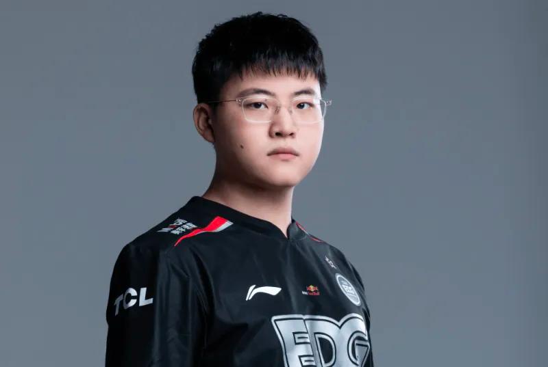 The CEO of the RNG team refuted the rumor card contract and delayed Uzi for three years: forced ...