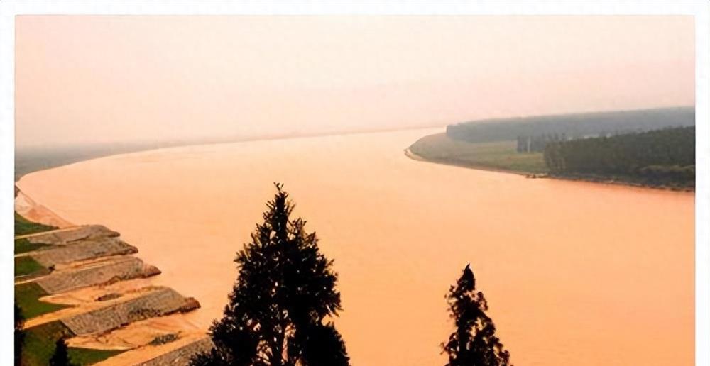 Chiang Kai-shek blew up the Yellow River embankment and flooded the ...