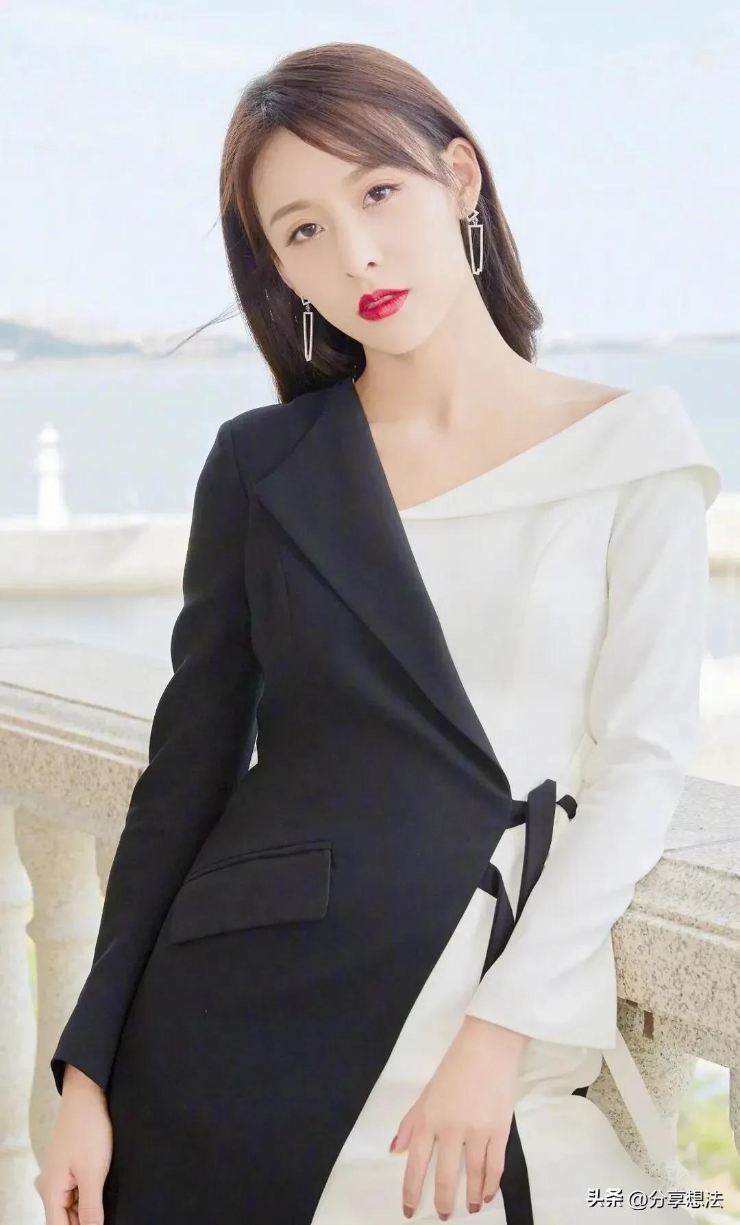 Jia Qing star wallpaper (5) - iNEWS
