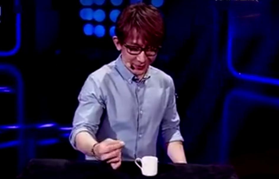 "Magician" Liu Qian: Deeply caught in the scandal of kneeling Japanese ...