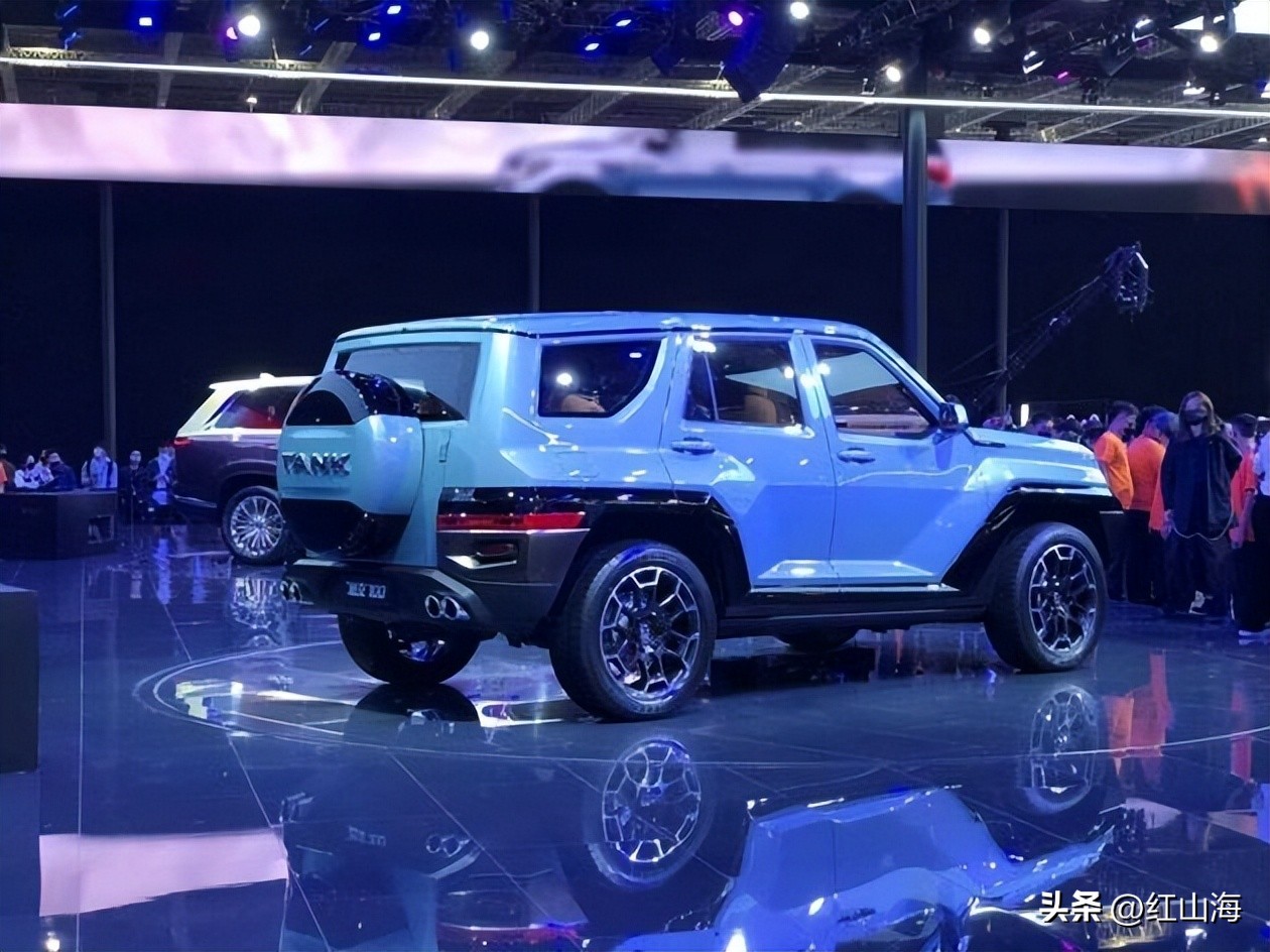 Tank 700, from the domestic car WEY brand - iNEWS