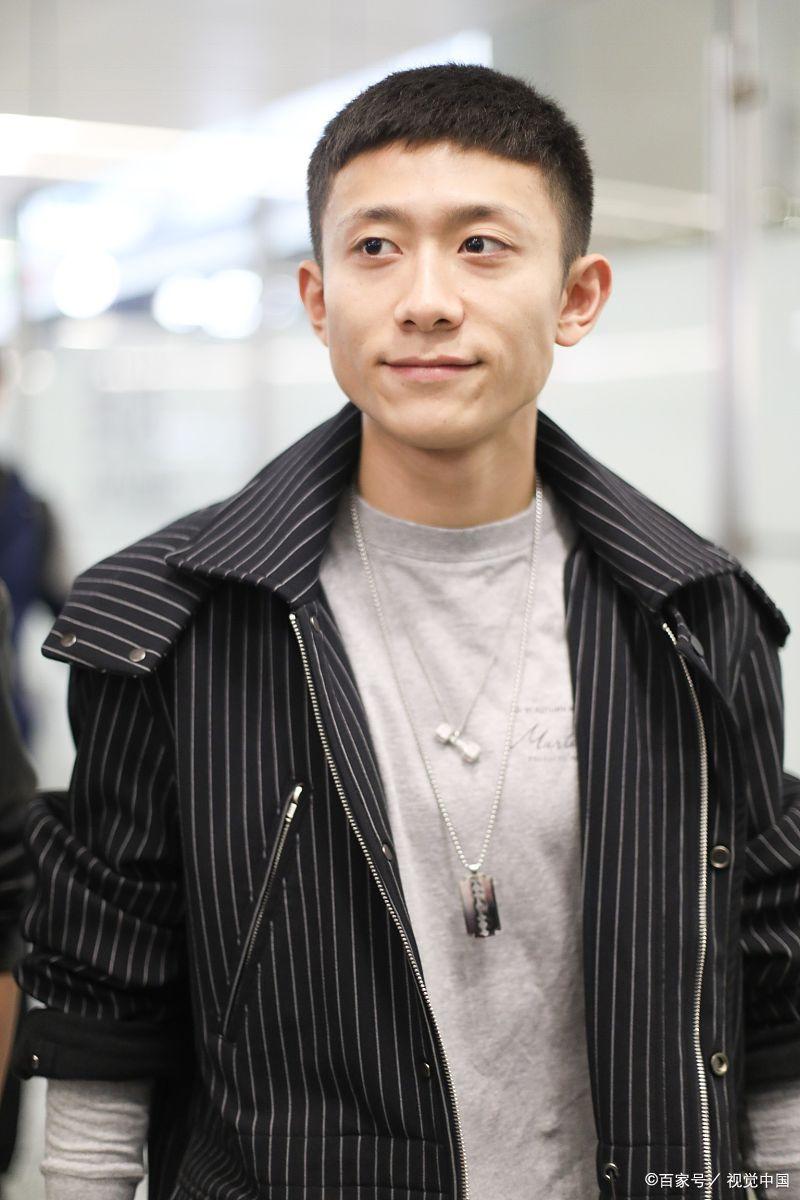 Knowing Zhang Yishan again, the story behind the black material ...