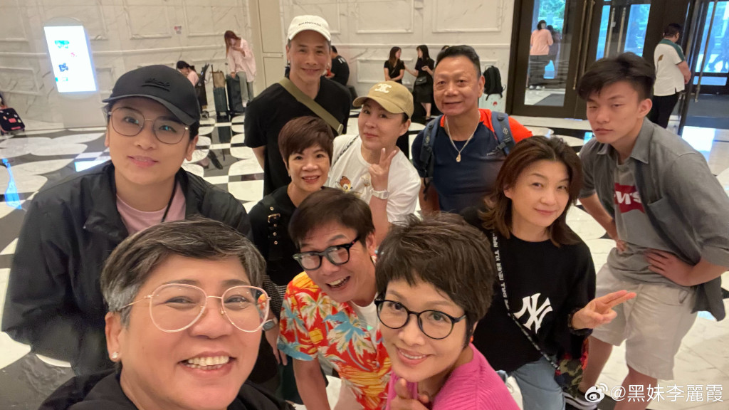 Qian Xiaohao's 21-year-old son bumped into Li Ronghao, leaving his ...