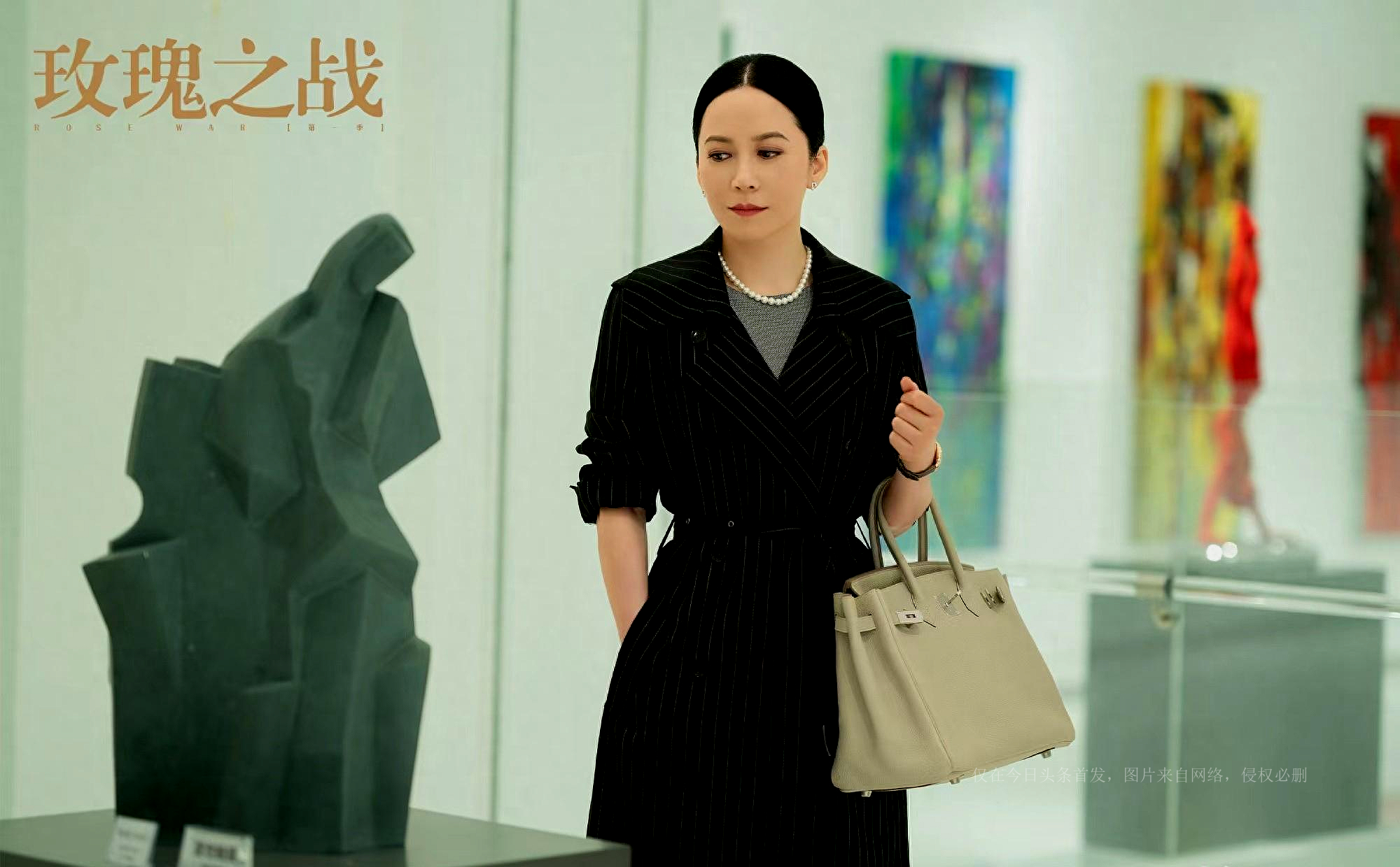 Wang Herun made her debut in "The War of the Roses". Not only was her ...