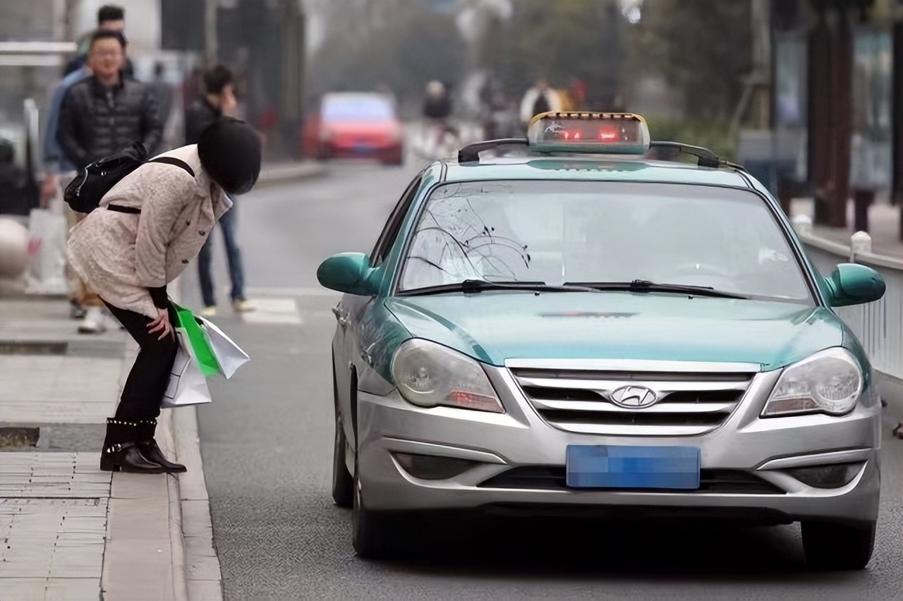 The Abandoned Crowd Who Will Be Abandoned by the Times——Taxi Driver ...