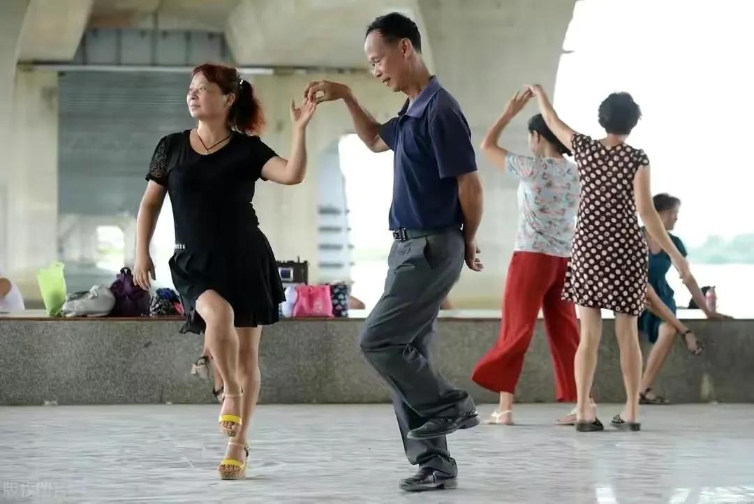 Why do women like to dance ballroom dancing, and what is their ...