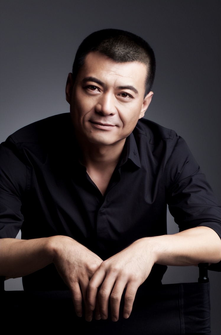 It is also the son of Wang Xinjun, the difference between the ex-wife ...