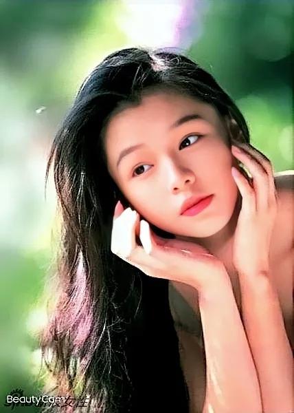 Early Pure Desire: Xu Ruoxuan - iNEWS