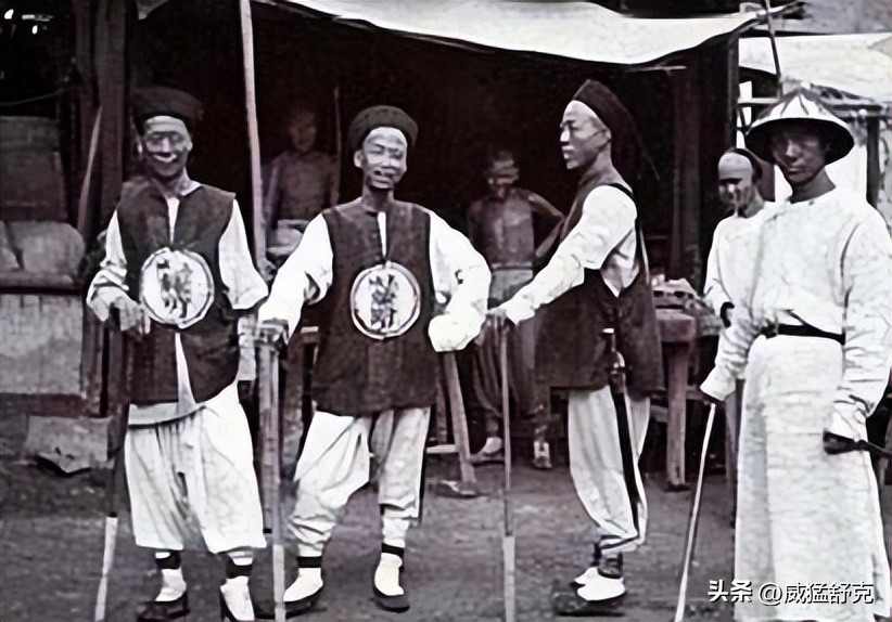 A Study on Banner Membership and Li Banner Changes of Bannermen in the ...