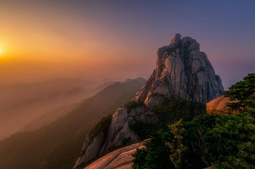 Royal Academy - Tiangui Mountain - iNEWS