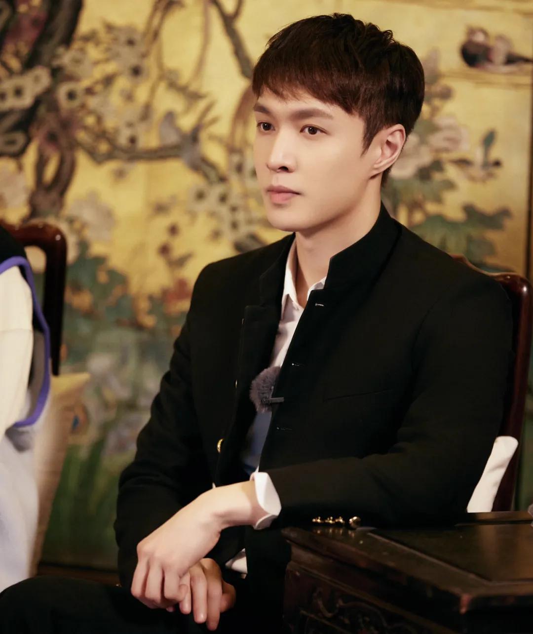 Little gossip, Wang Leehom, Zhang Yixing, Zhao Liying, He Youjun, Jin Ensheng - iNEWS