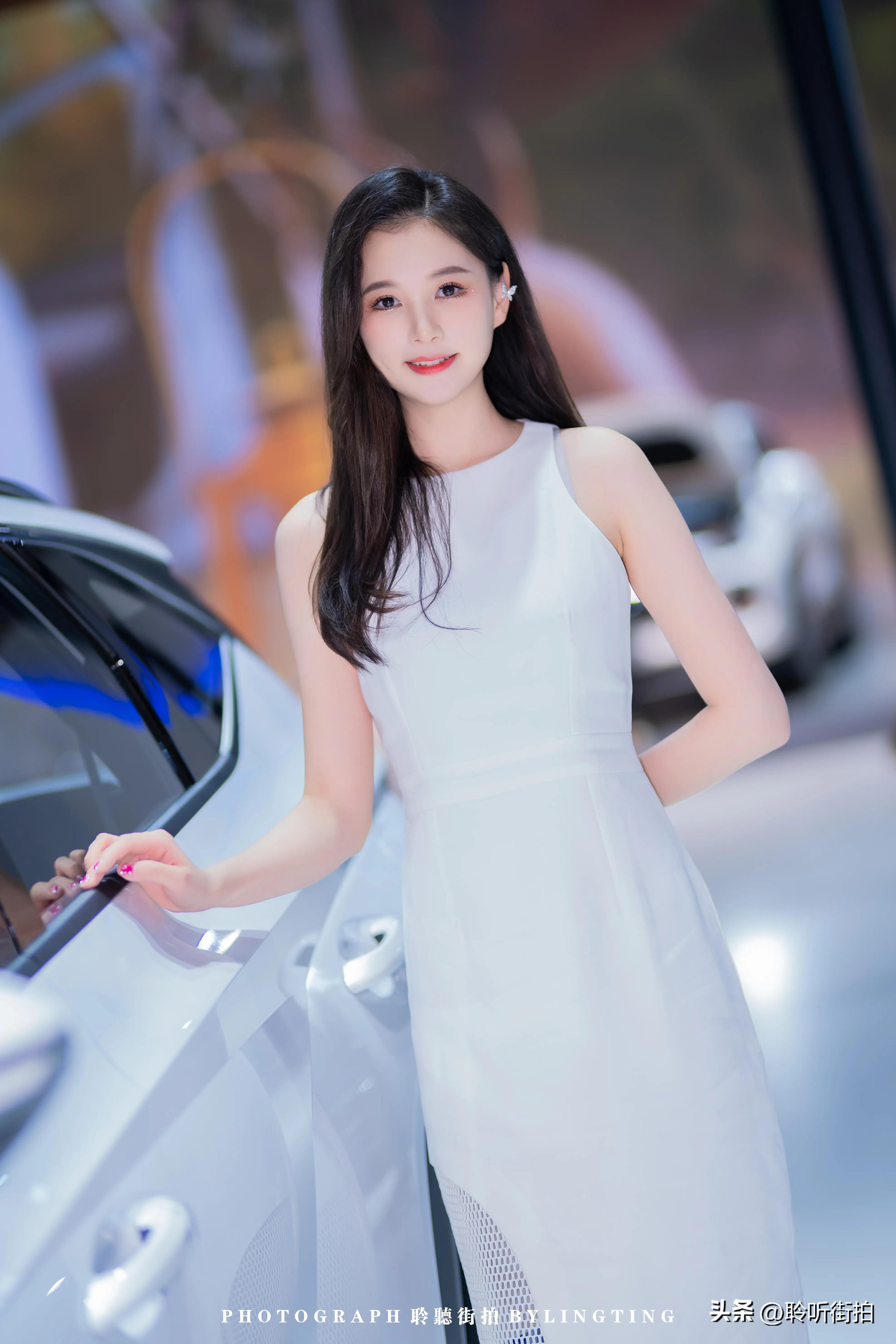 Auto show car model: Ru Jia - iNEWS