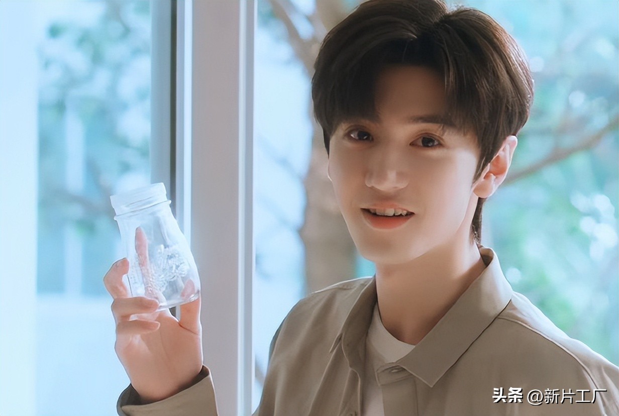 "Secretly Can't Hide" two men and one woman, some rely on their ...