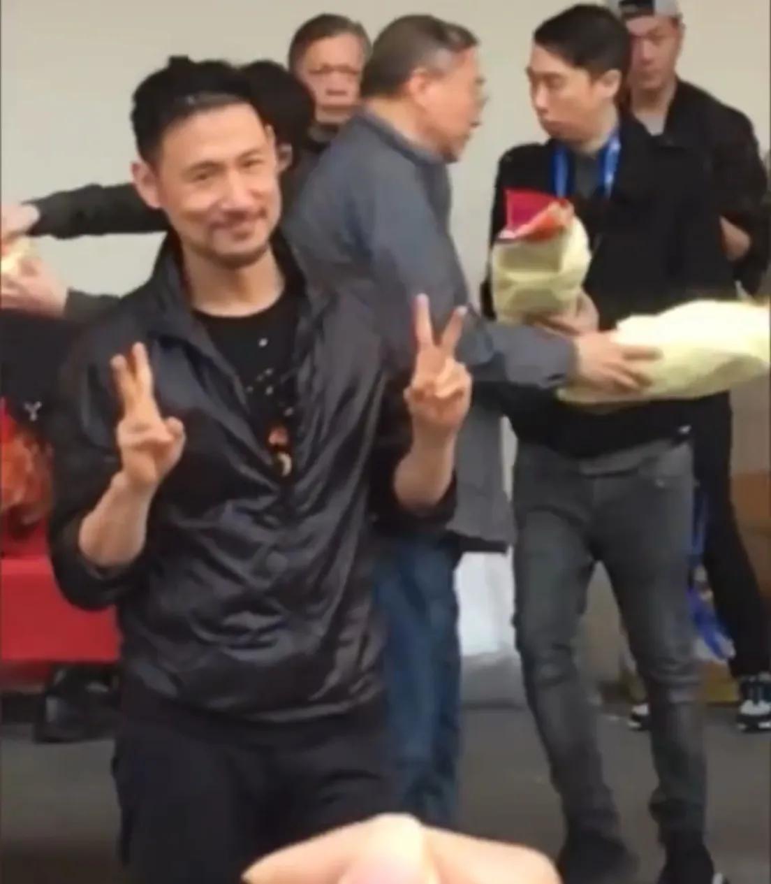 who? This is God! Heavenly King Jacky Cheung is the God of Songs ...