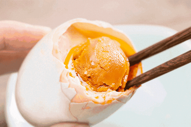 The delicious Gaoyou salted duck eggs are now on the market, and the ...