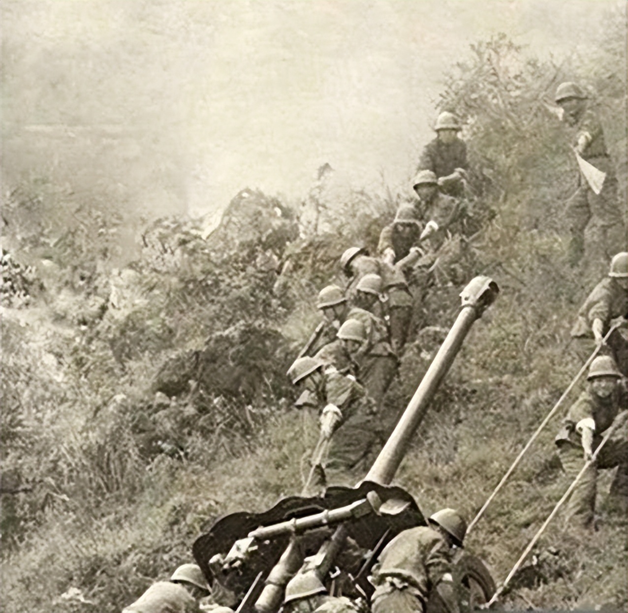 The mainstay in front of the torrent of steel - Type 56 85mm cannon - iNEWS