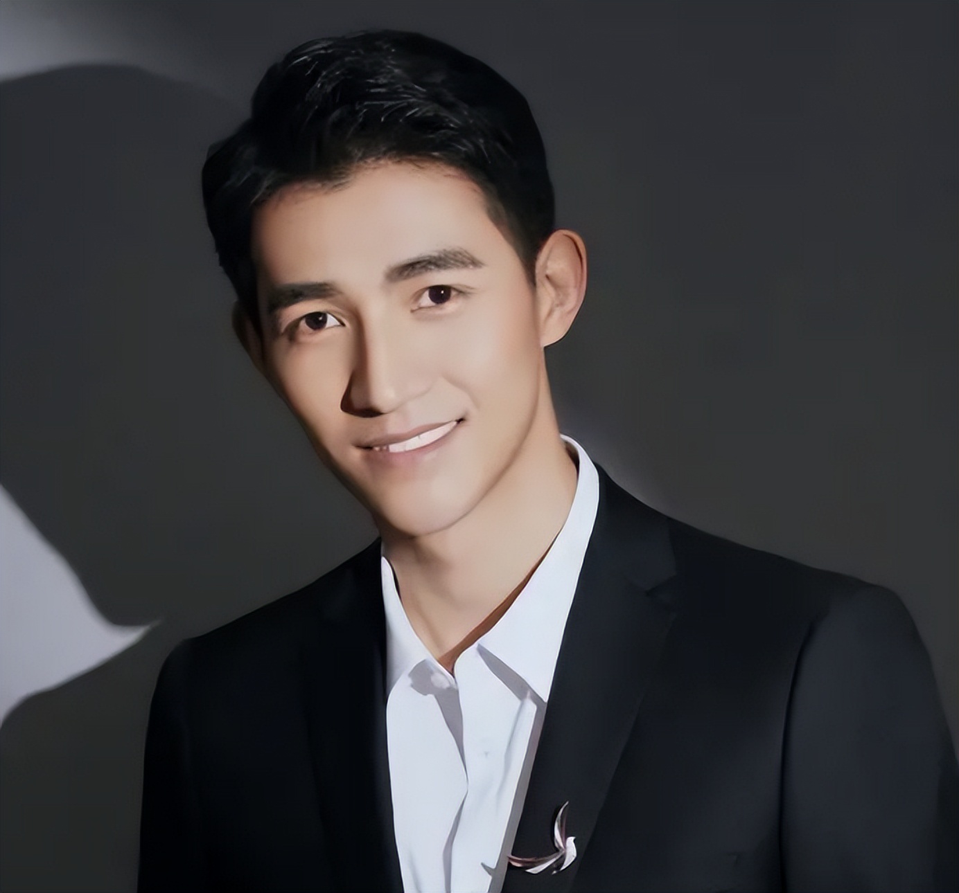 Actor Li Zifeng officially announced his divorce and was revealed to ...
