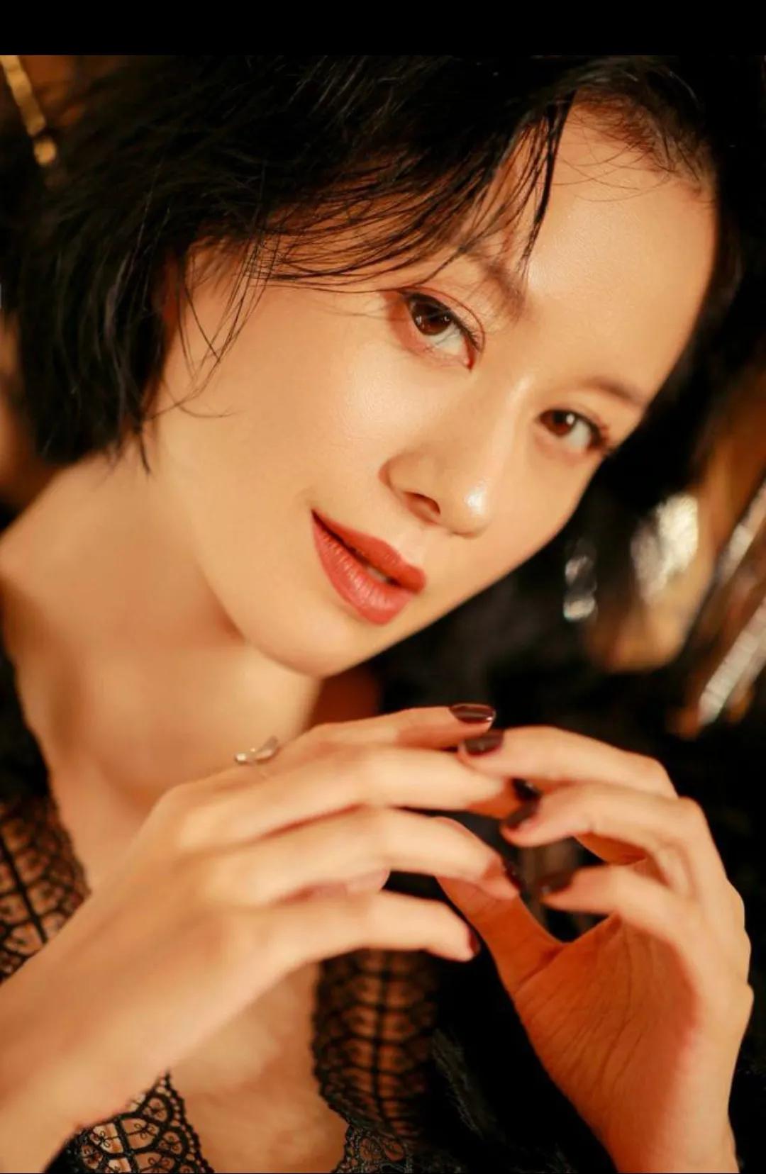 Ni Hongjie's stunning beauty (1) - iMedia