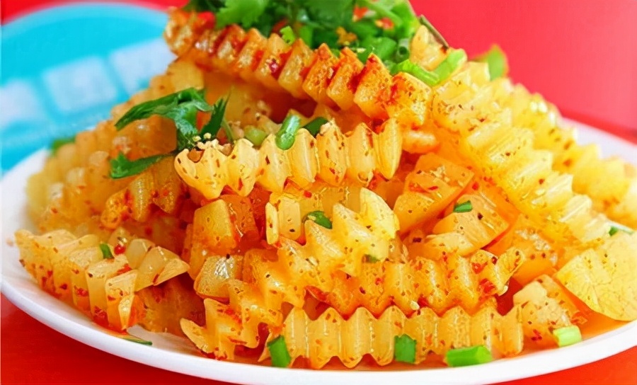 Sichuan specialty snacks, wolf teeth potatoes - iNEWS