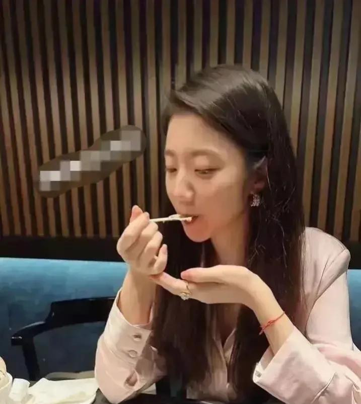 Zhang Jinyu's second video was "rectified" miserably, why didn't she ...
