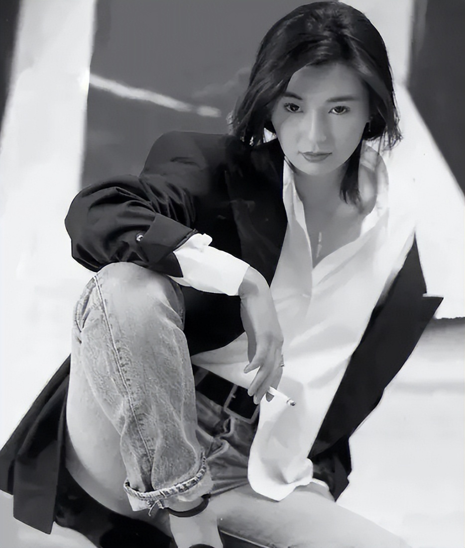 Maggie Cheung: From a model to a movie star, how much do you know about ...