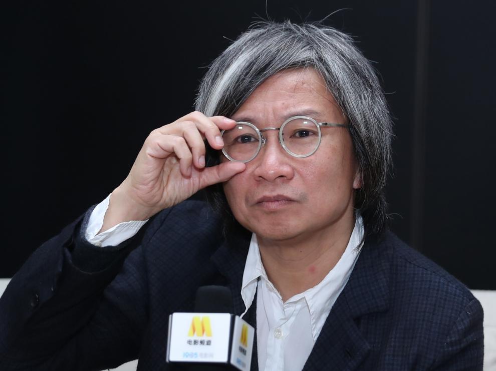 Wu Junru's 17-year-old daughter officially debuted! With a sweet ...