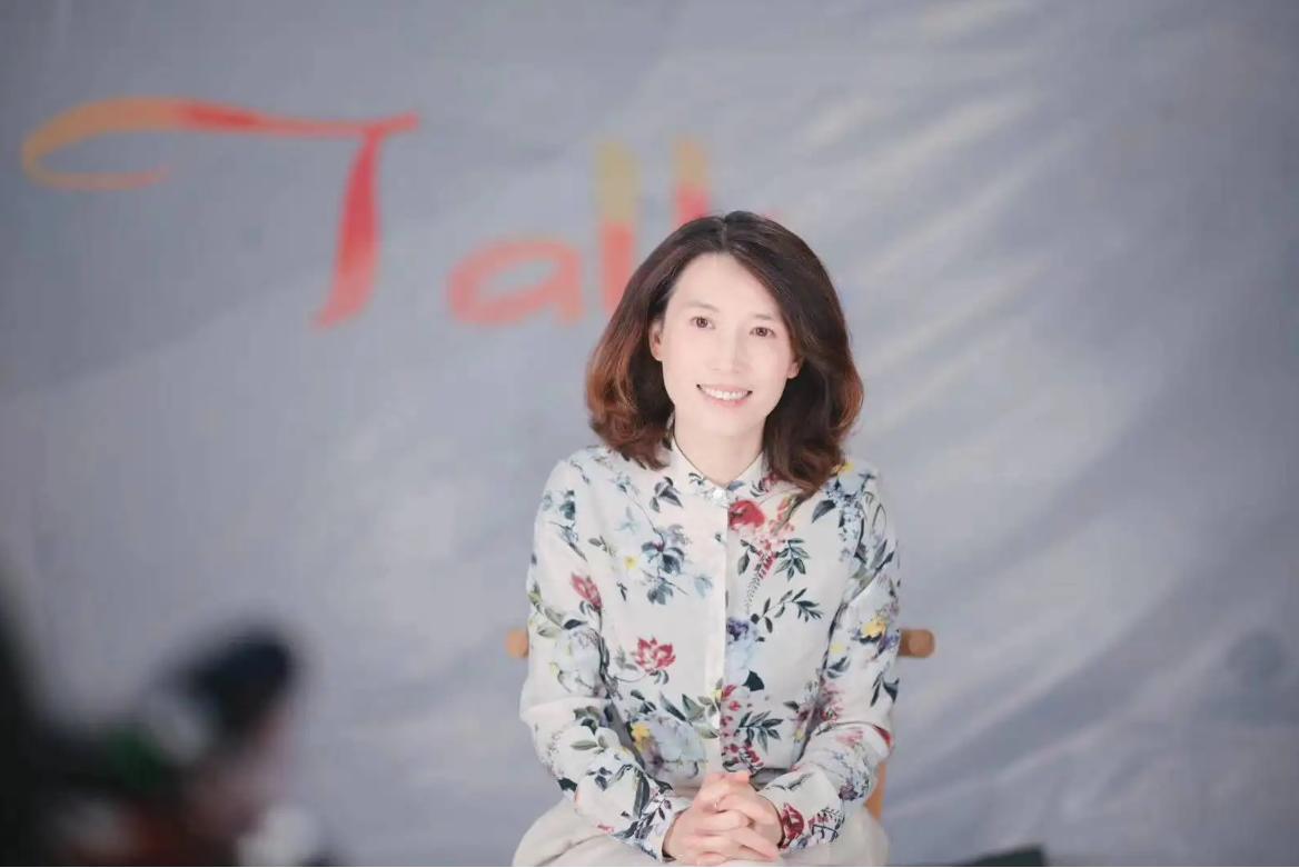 Chen Xiaonan, a host who pursues truth all his life, shows warmth with truth - iNEWS