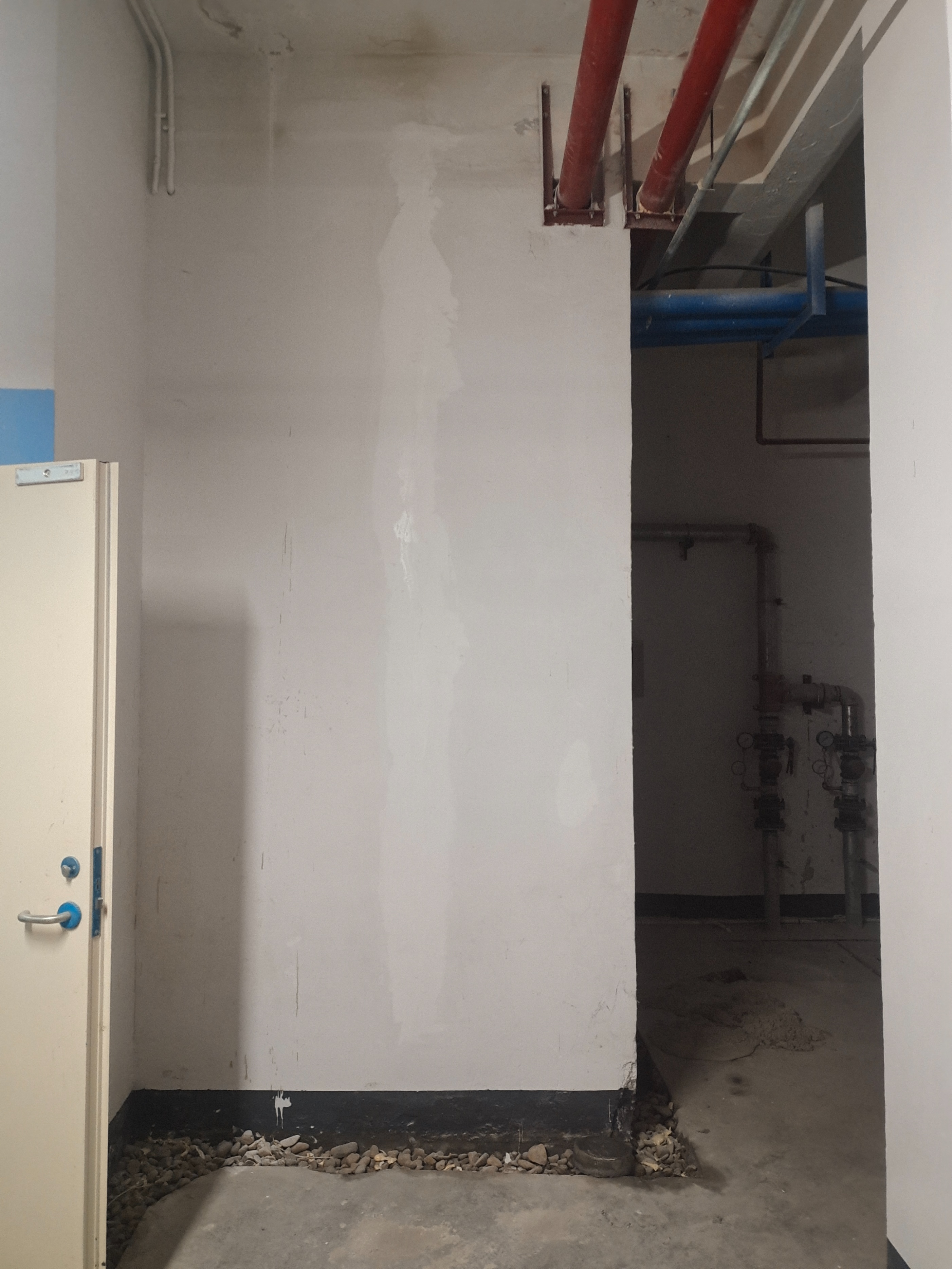 How to solve the water seepage of the basement wall quick solution - iNEWS