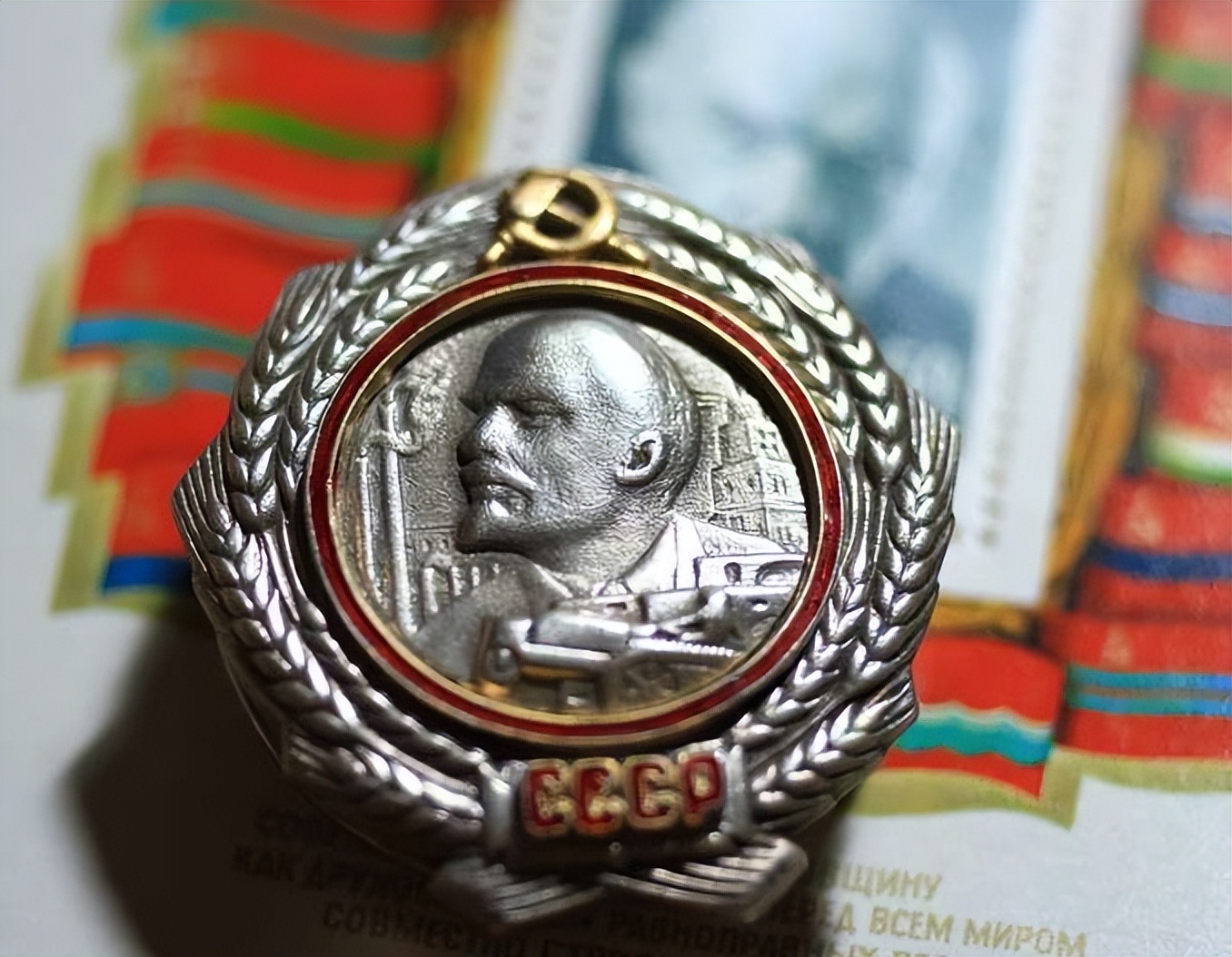 Among the dazzling medals of the Soviet Union, which ones are the ...