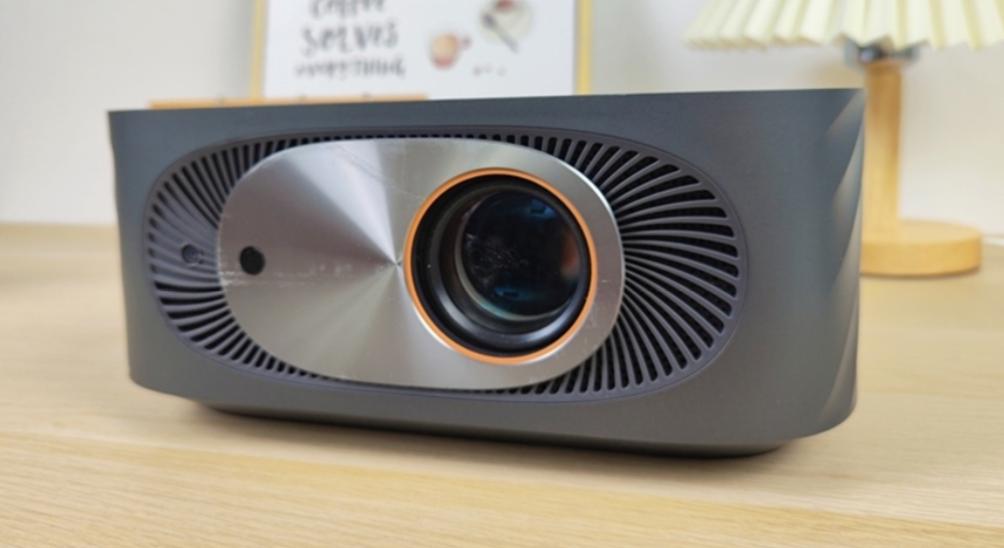 Own your own private theater—Lenovo Xiaoxin 100 smart projector ...