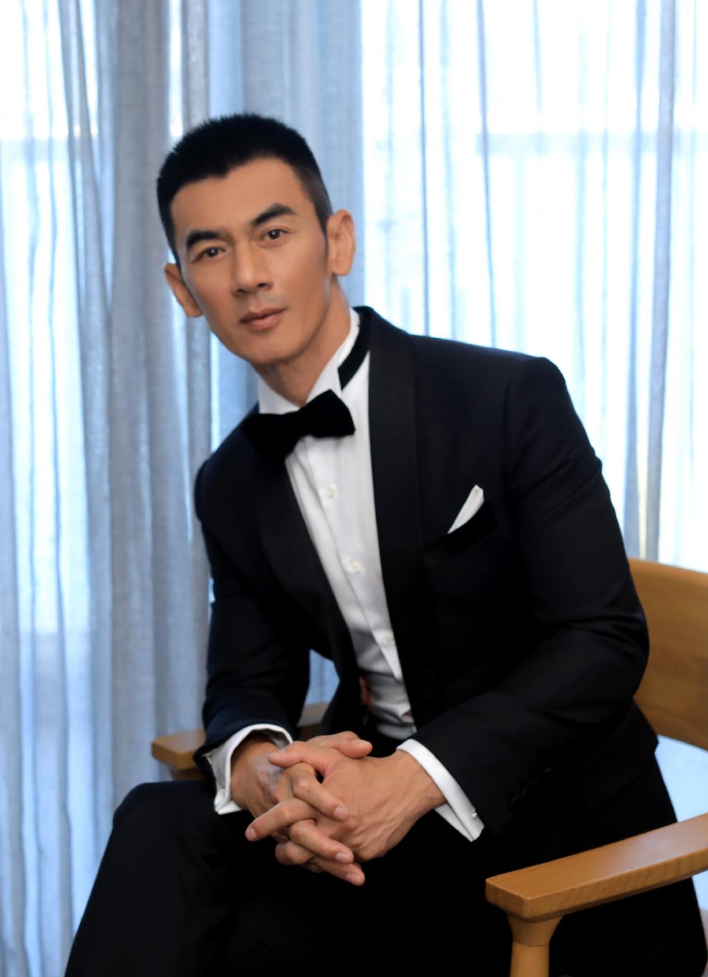 Ren Tianye's wife, Zhu Lixin: Despite the opposition of her family, she married when she was ...