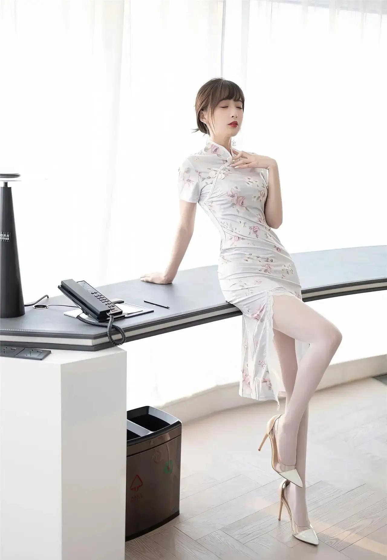Lin Xinglan, cheongsam - iNEWS