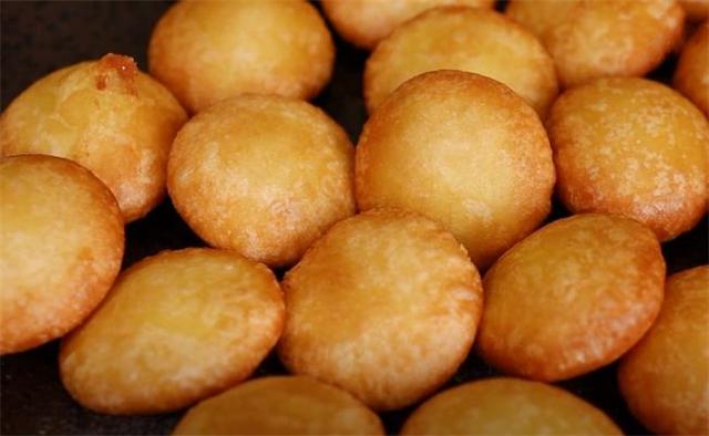 You don't need to buy fried sugar cakes. The detailed recipe will tell ...