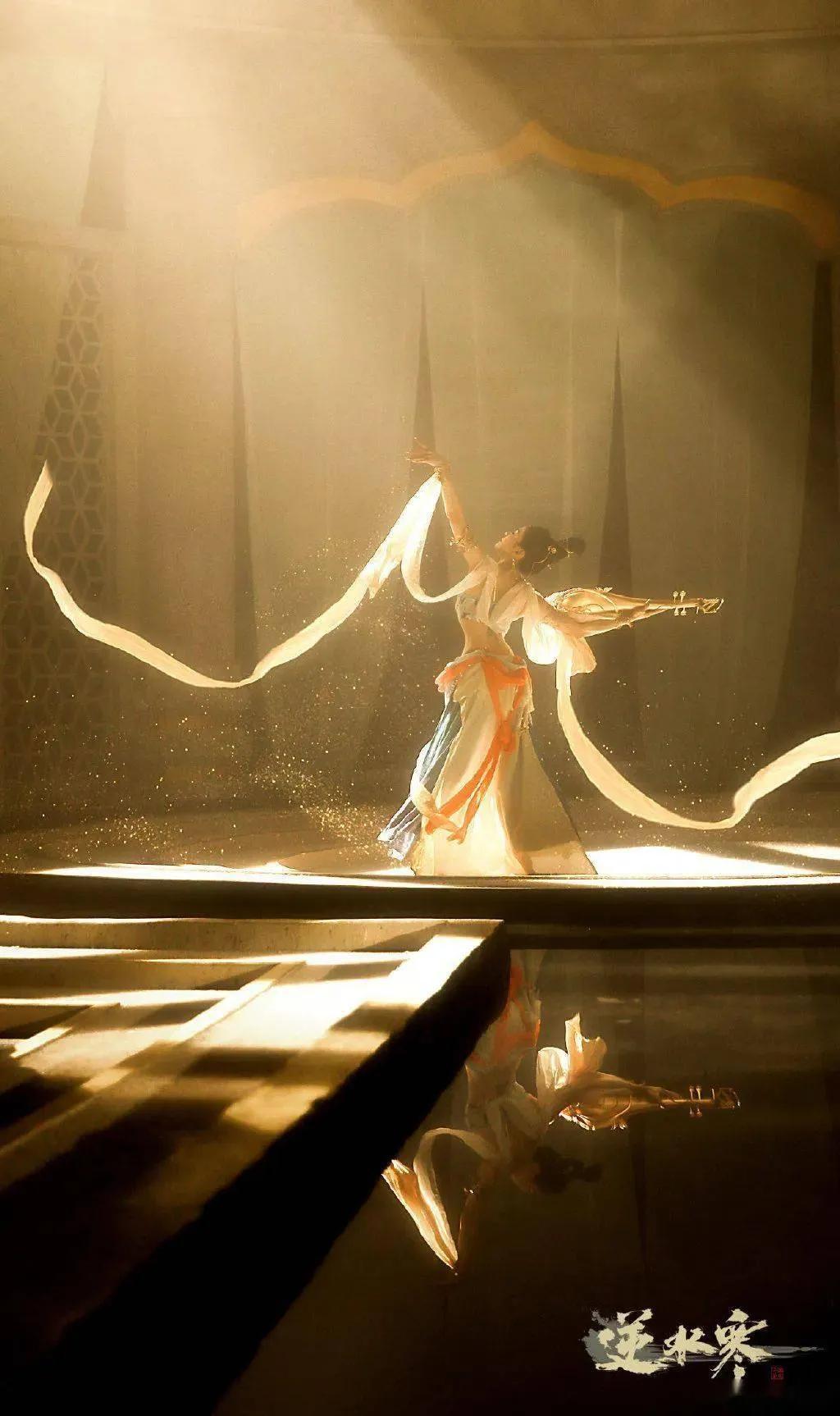 Fans of Tang Shiyi and Li Xiang tear each other up on the Internet, and ...