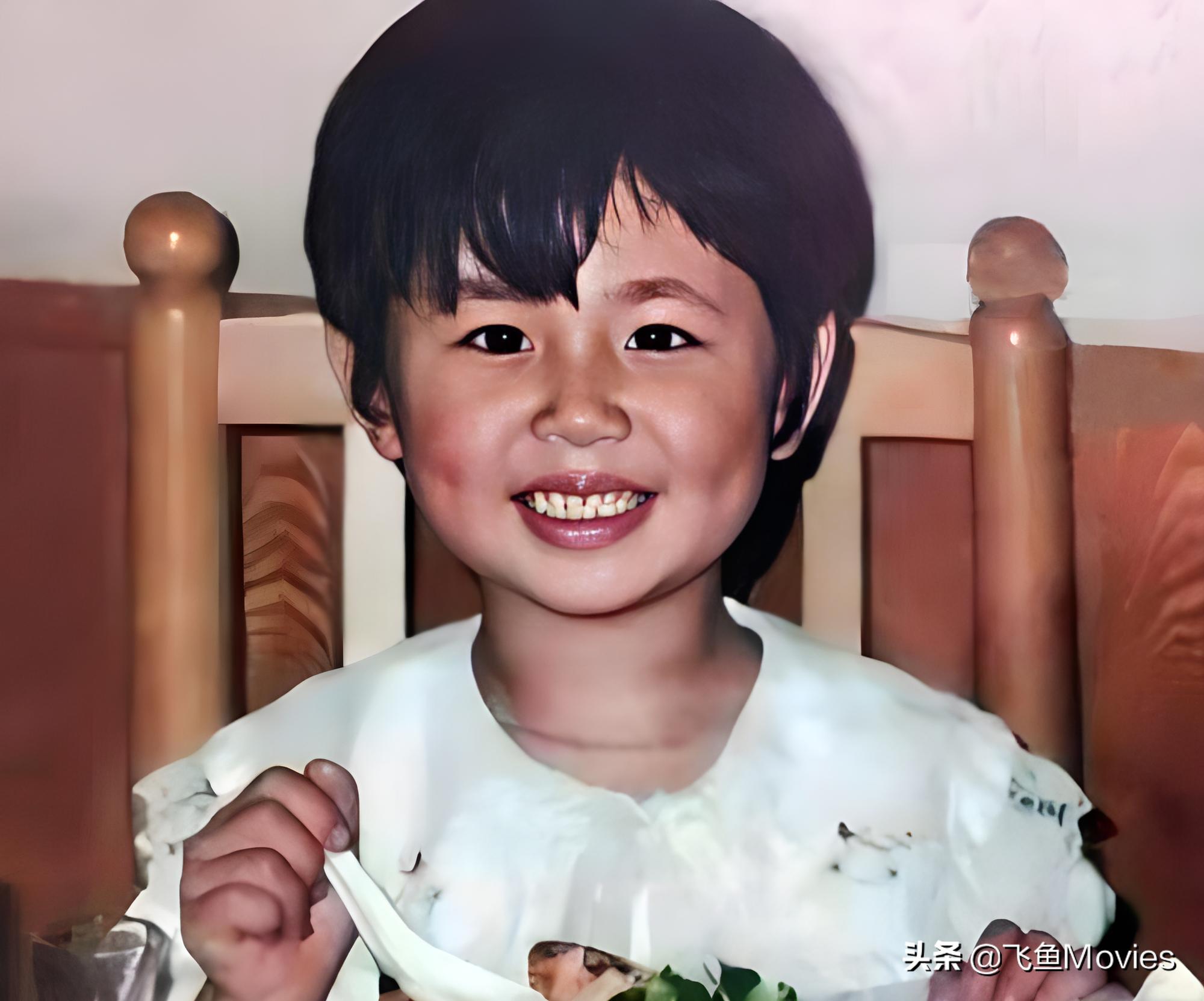 Child star Yang Zi's blurred childhood net map clarity repair - iNEWS
