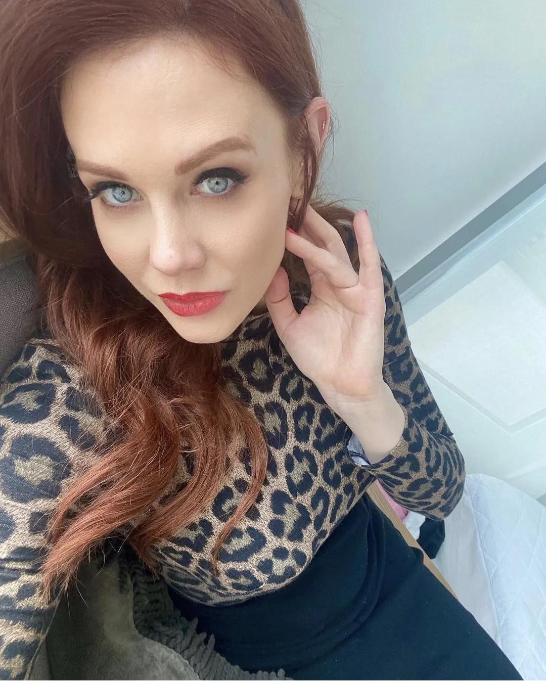 A good actor of virtue and art, the goddess of charm: Merant Ward - iNEWS