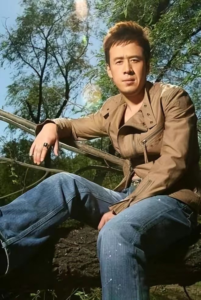 Singer Yang Kun: Suffering from depression for many years, the two most ...